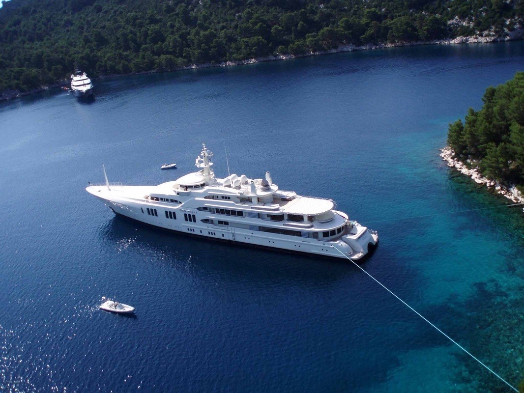 Yacht ECSTASEA, Feadship | CHARTERWORLD Luxury Superyacht Charters